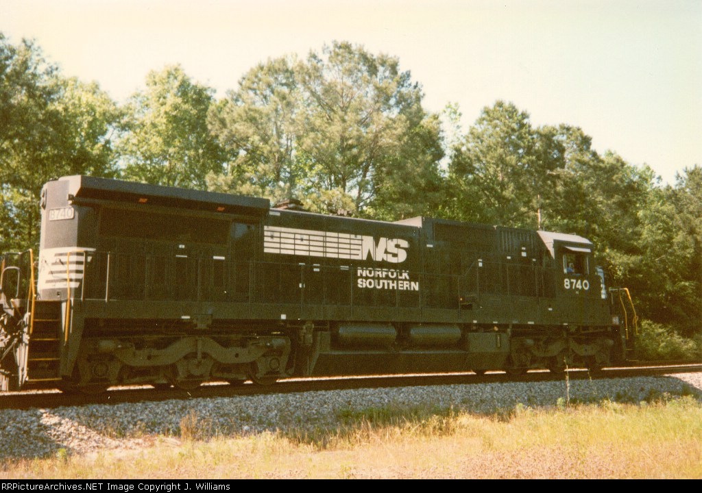 NS 8740